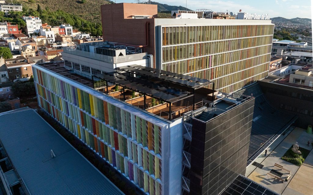 New facades of the Maternal building at Sant Joan de Déu Hospital – AHEAD